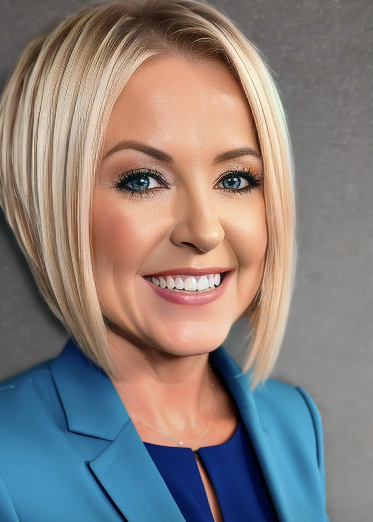 Pam Moore | Keynote Speaker & Consultant on Branding, AI & Growth Mindset